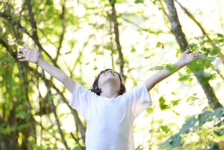 Autism & Forest School. How to Integrate Kids with Differences & Feel ...